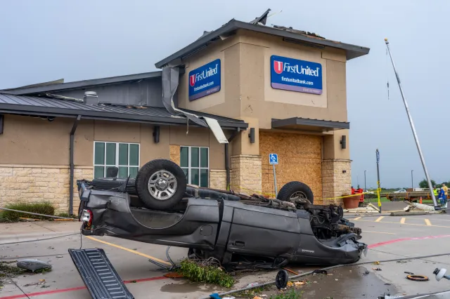 Sirens Activated As Severe Thunderstorm Hits Dallas - Newsweek