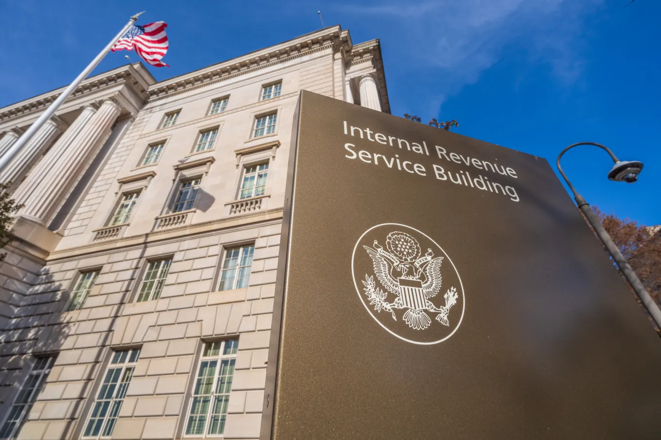 IRS Sends Deadline Reminder to Thousands of Americans Abroad - Newsweek