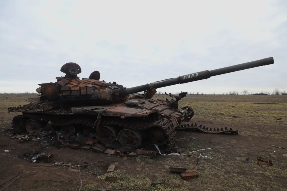 Russia Approaches Grim Milestone in Reported Tank Losses - Newsweek