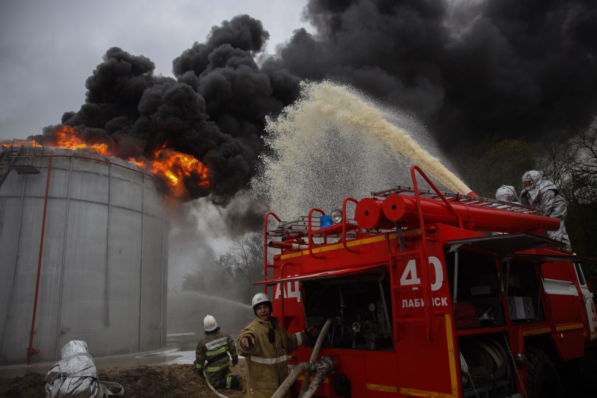 Russia Fighting to Contain Oil Depot Fire 92 Hours after Drone Attack ...