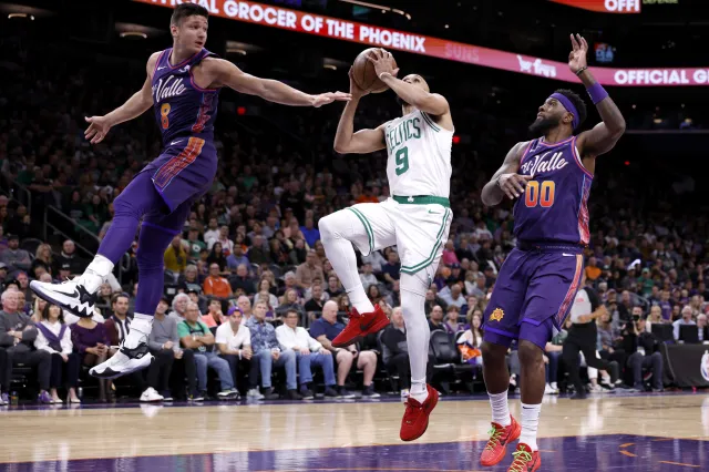 Suns News: Free Agent To Sign Lucrative 4-Year Deal to Stay in Phoenix ...