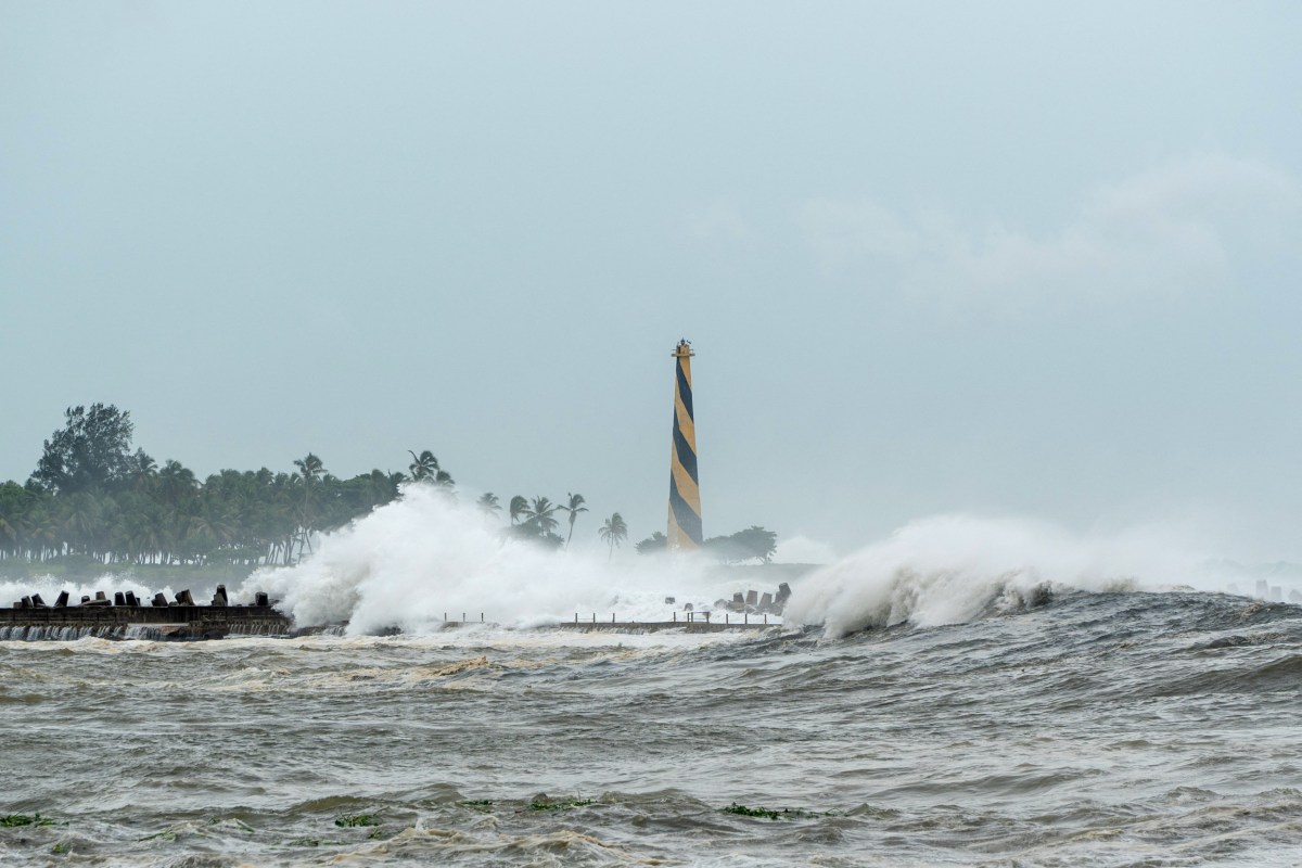 Hurricane Beryl Spaghetti Models As Texas Braces for Possible Impact ...