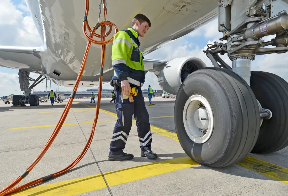 Why Are Wheels Falling Off Boeing Aircraft? - Newsweek