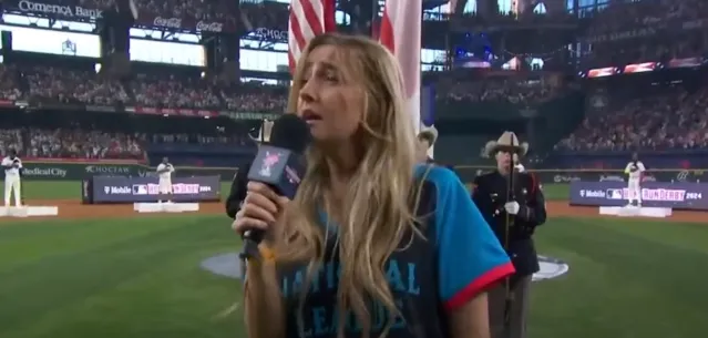 Worst National Anthem Ever? Country Star Slammed for ‘Cringe-Worthy ...