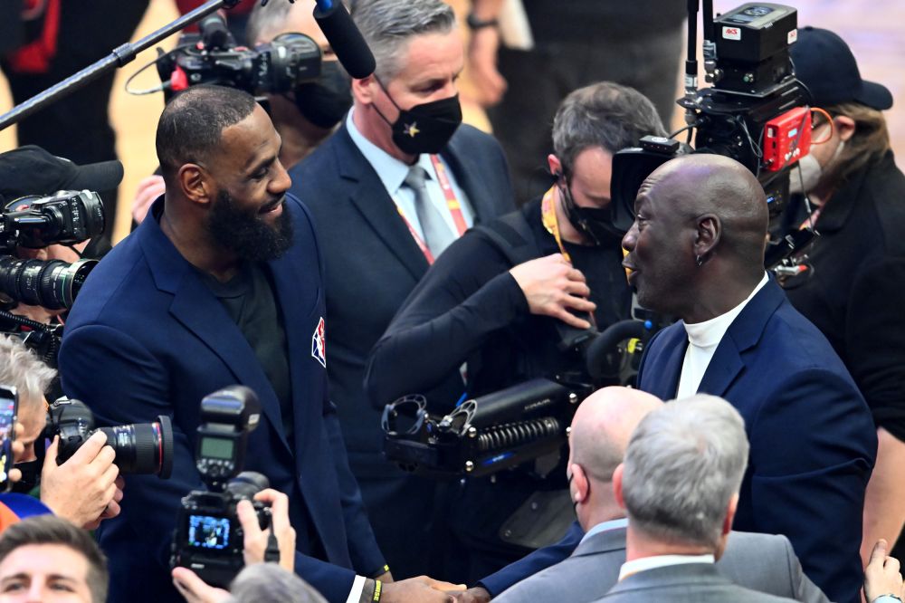 Chiefs Players Have Surprising Consensus Answer for NBA GOAT - Newsweek