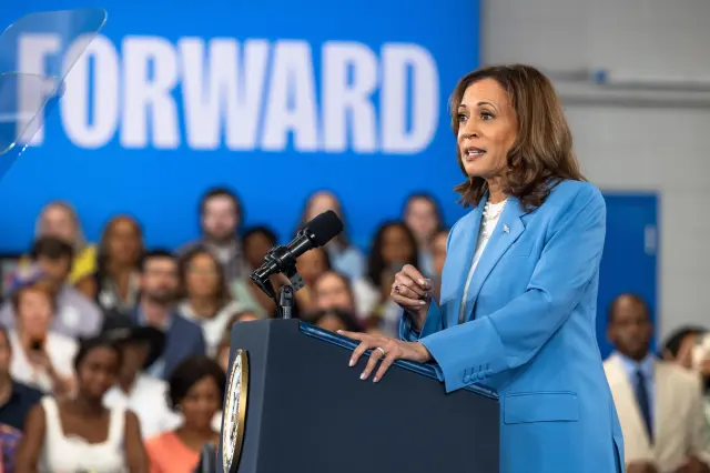 Kamala Harris ‘Drinking Problem’ Rumors Are Being Spread by Republicans ...