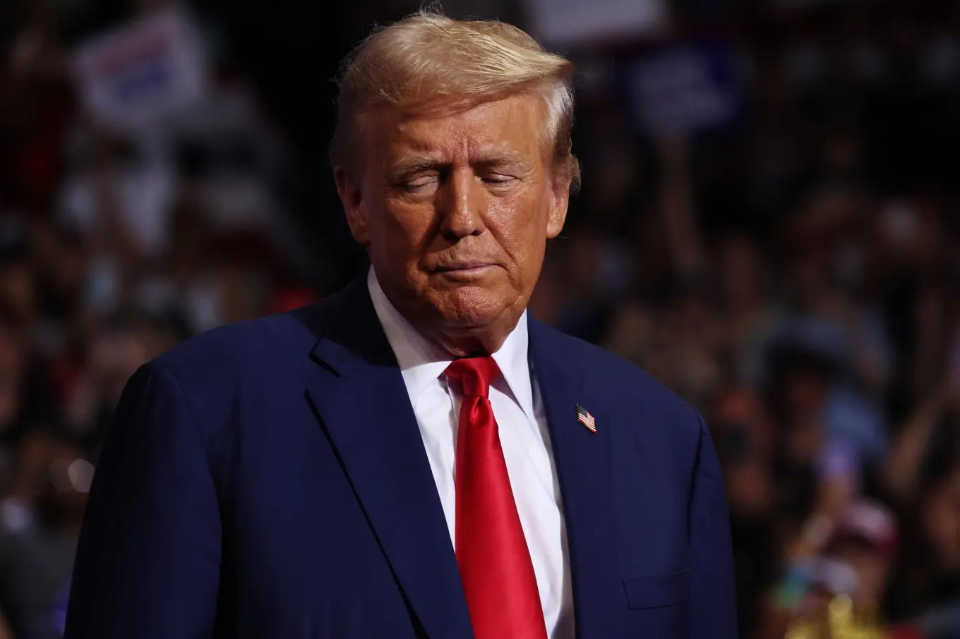 Donald Trump in a ‘Slump’ and Needs to Launch Charm Offen... - Newsweek