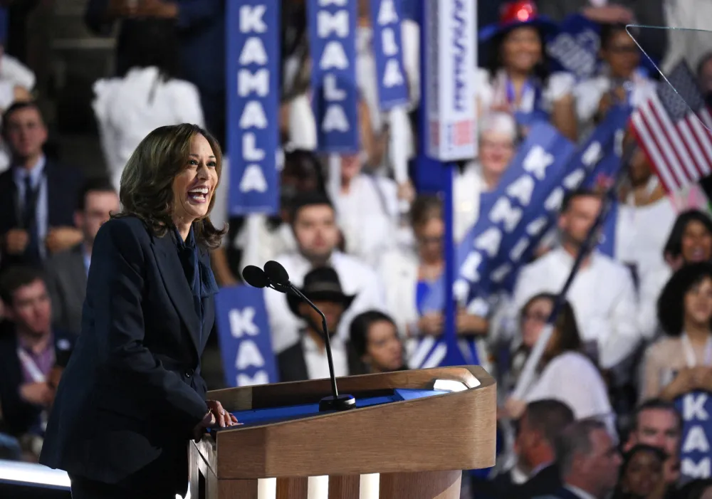 Kamala Harris Accepts Historic Democratic Presidential Nomination in ...