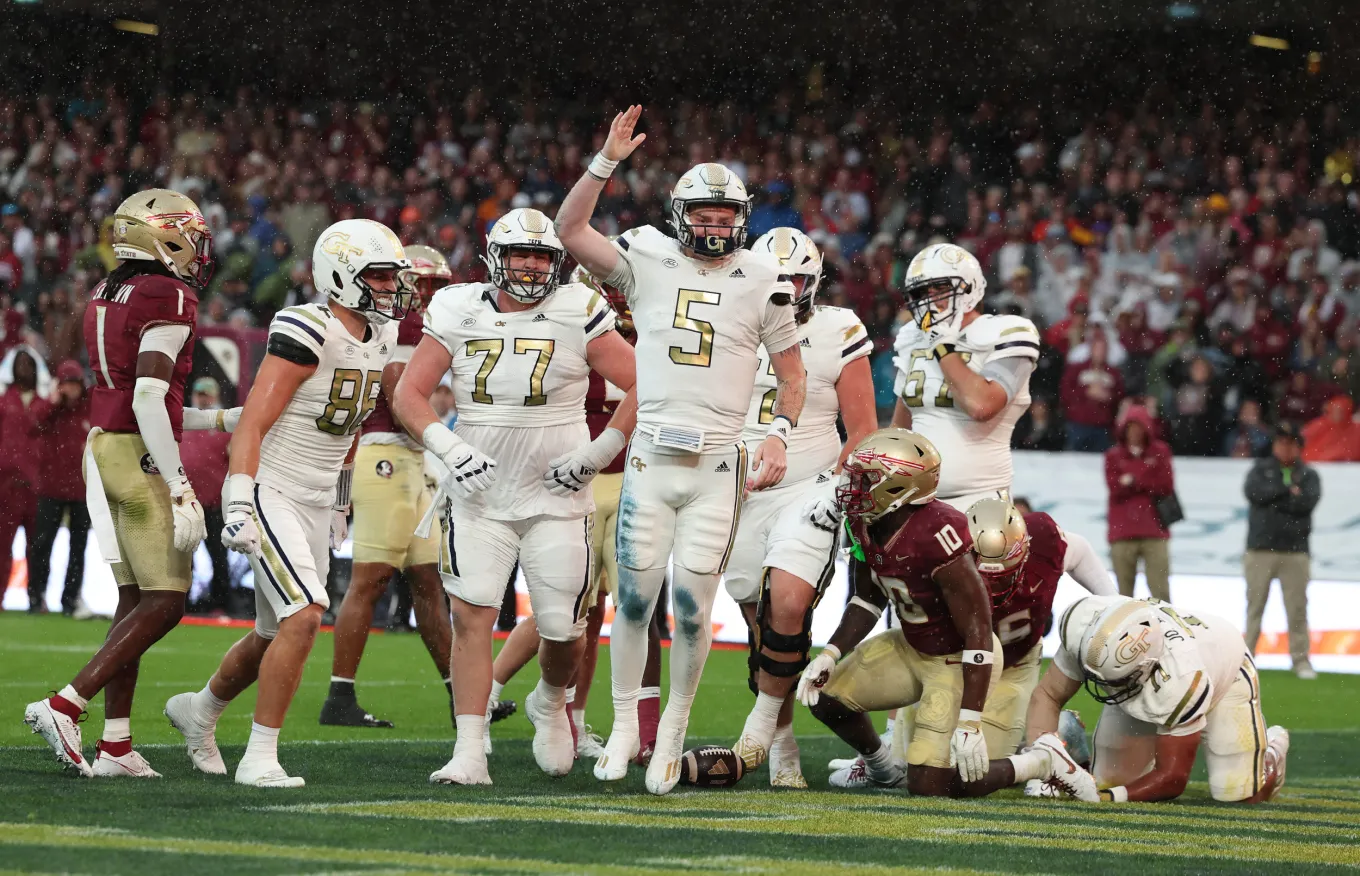 Georgia Tech Shockingly Upsets No. 10 Florida State to Open College ...