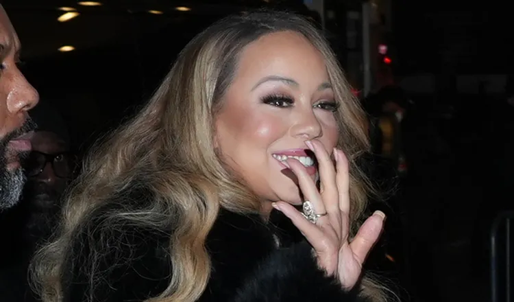 Mariah Carey Suffers Two 'Tragic' Family Losses in One Day - Newsweek