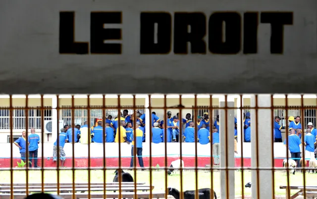 Carnage as Failed Jailbreak Leaves at Least 129 Dead - Newsweek