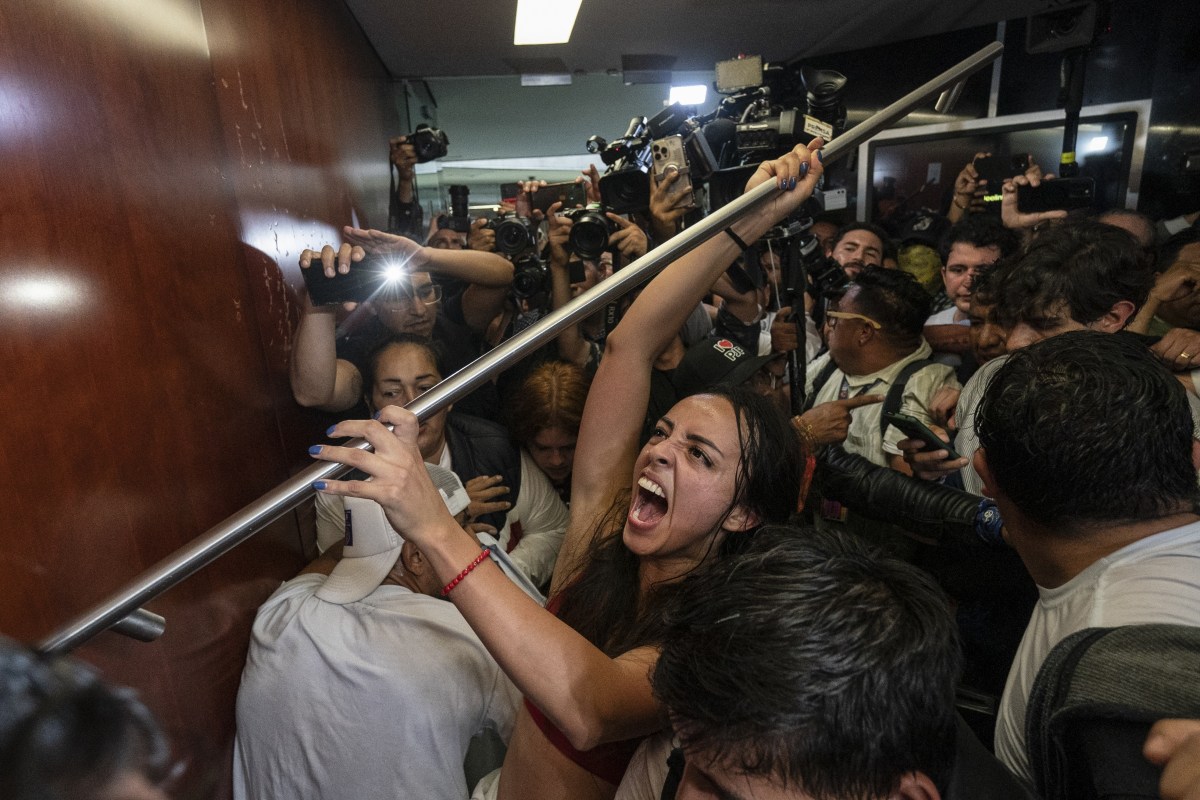 Mexico’s Senate Stormed After Court Overhaul Vote - Newsweek