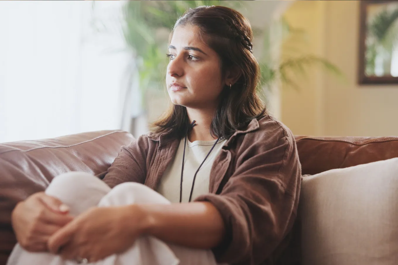 Way Mom Wakes Married Daughter She’s Visiting In The Morning Sparks ...