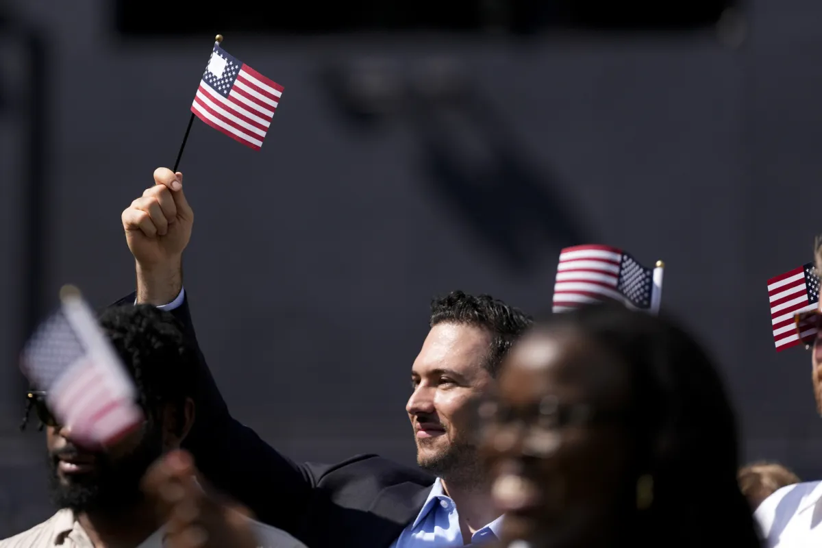 Percentage of Foreign-Born Residents in US Hits Highest Level Since ...