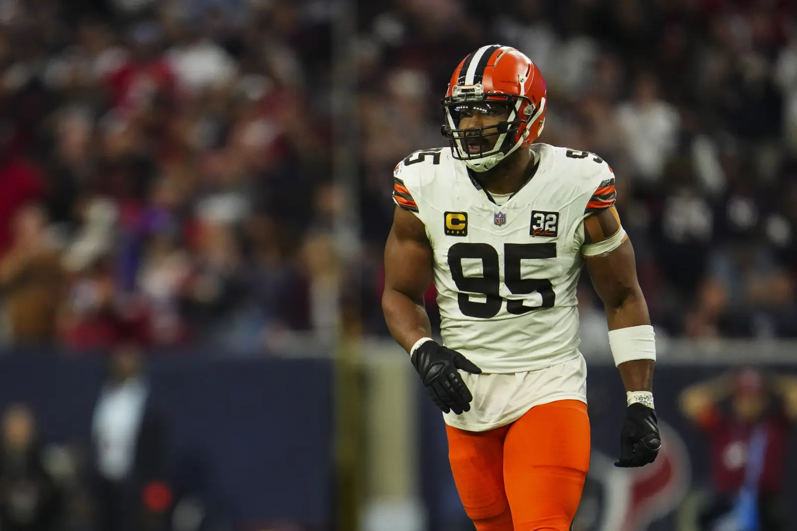 Browns Star Myles Garrett Unexpectedly Added to Injury Report After Not Practicing - Newsweek