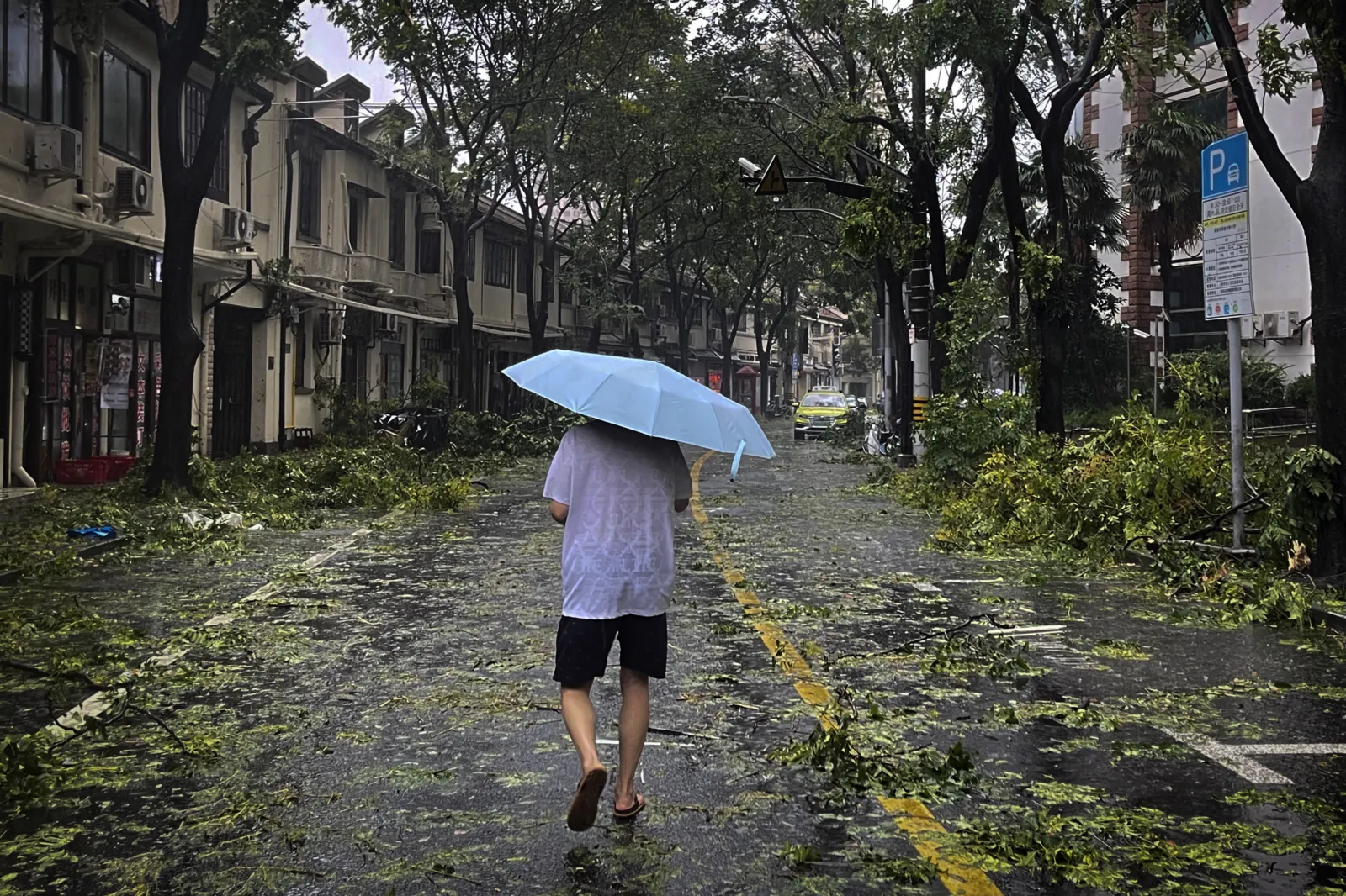 Shanghai Hit by Strongest Typhoon Since 1949 - Newsweek