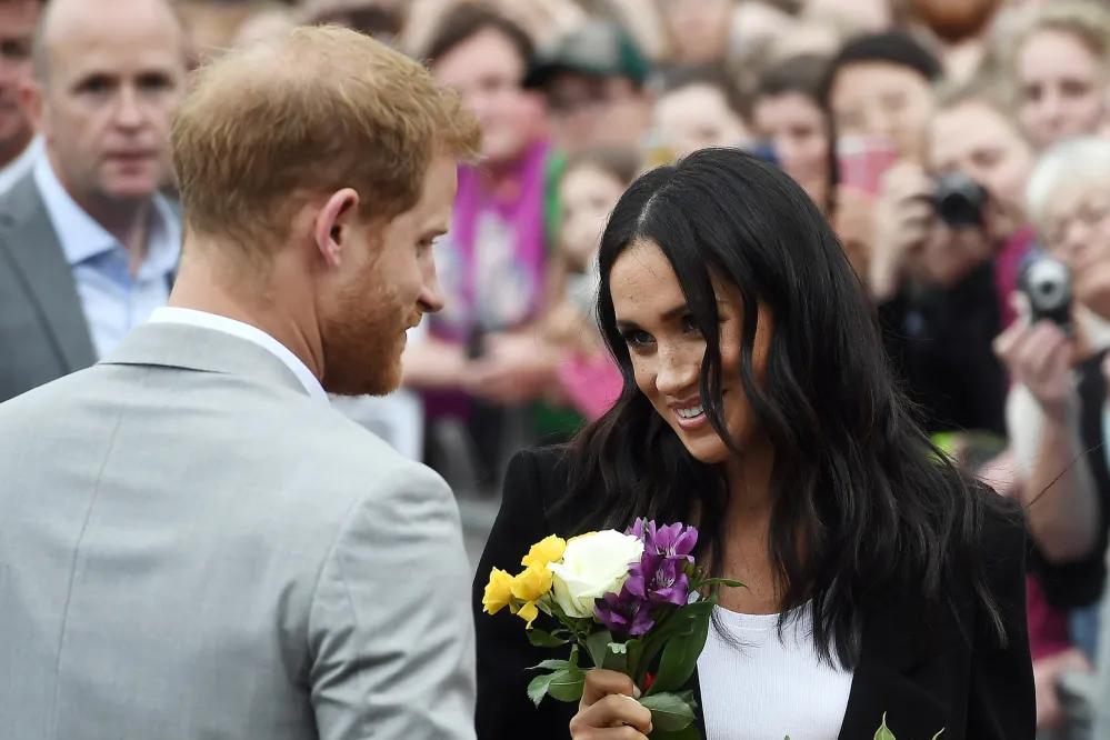 Prince Harry’s Adorable Gesture to Meghan Markle Caught on Camera ...