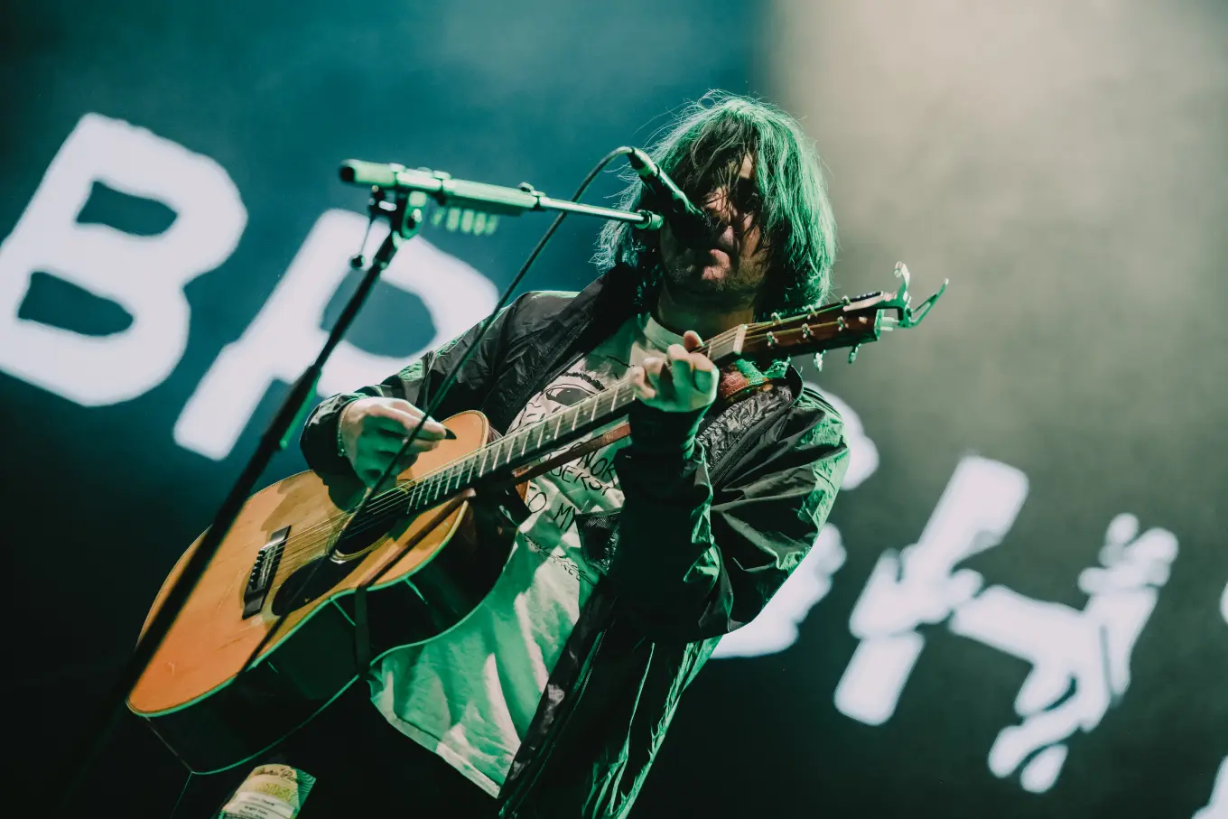 Fans Fear for Bright Eyes' Conor Oberst After Worrying Onstage Behavior ...