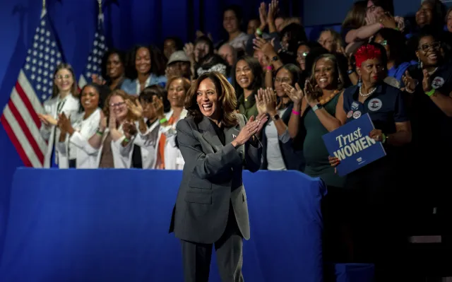 Kamala Harris Laughs at Trump ‘Felons Can’t Vote’ Dig During Rally ...