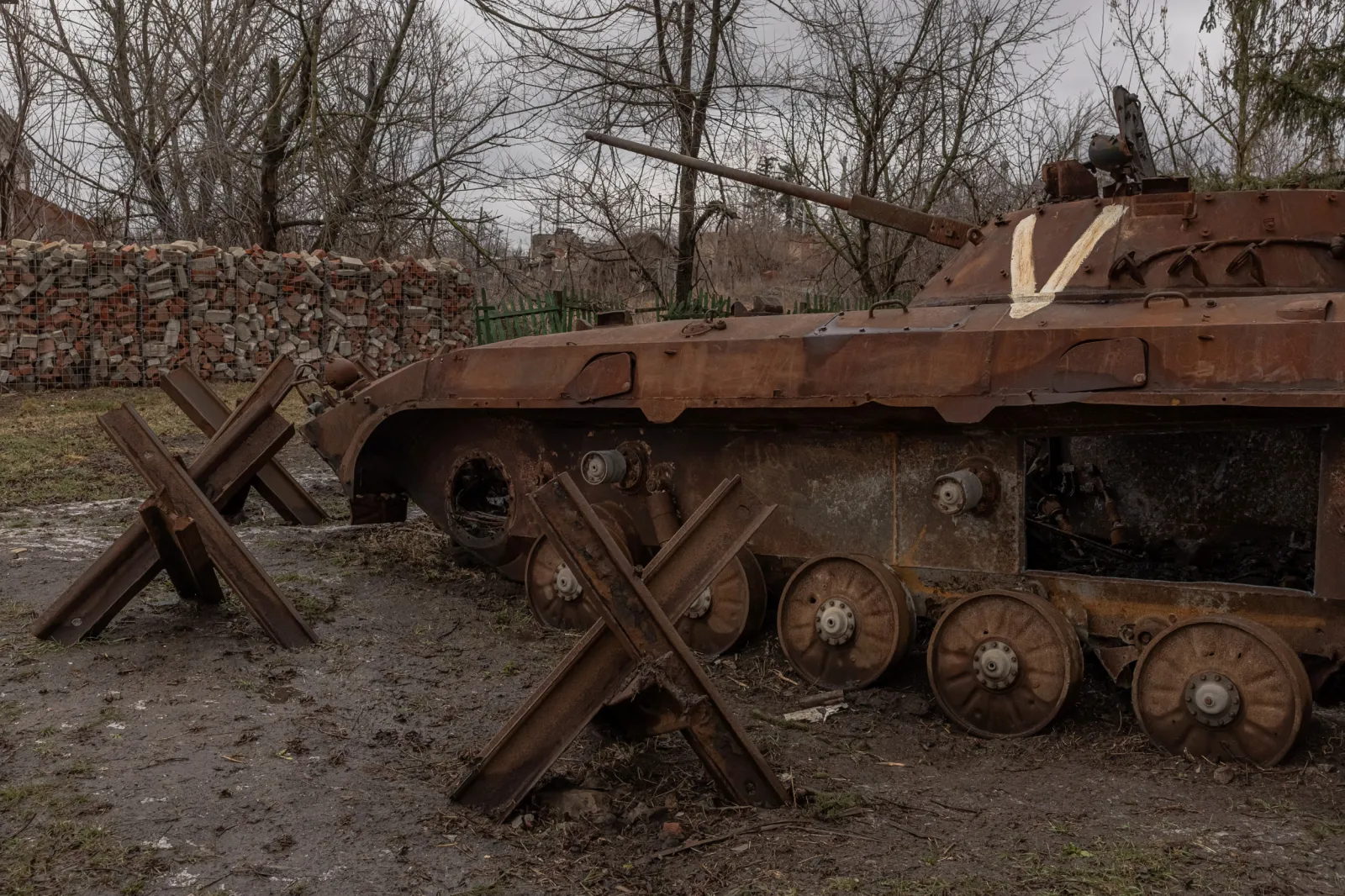 Russia Suffers Highest Tank and Troop Losses in Weeks: Kyiv - Newsweek