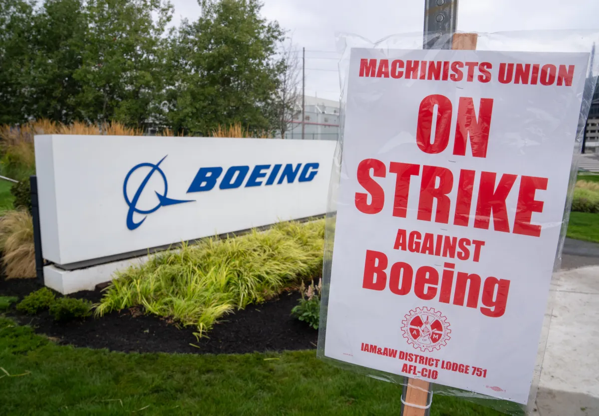 Boeing Gives ‘Best and Final Offer’ to Union as Strike Enters Second ...