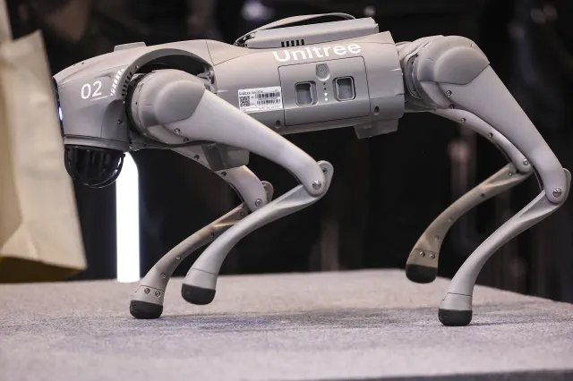 Video Shows Ukraine’s New Drone-Dropped Robot Dog in Action - Newsweek