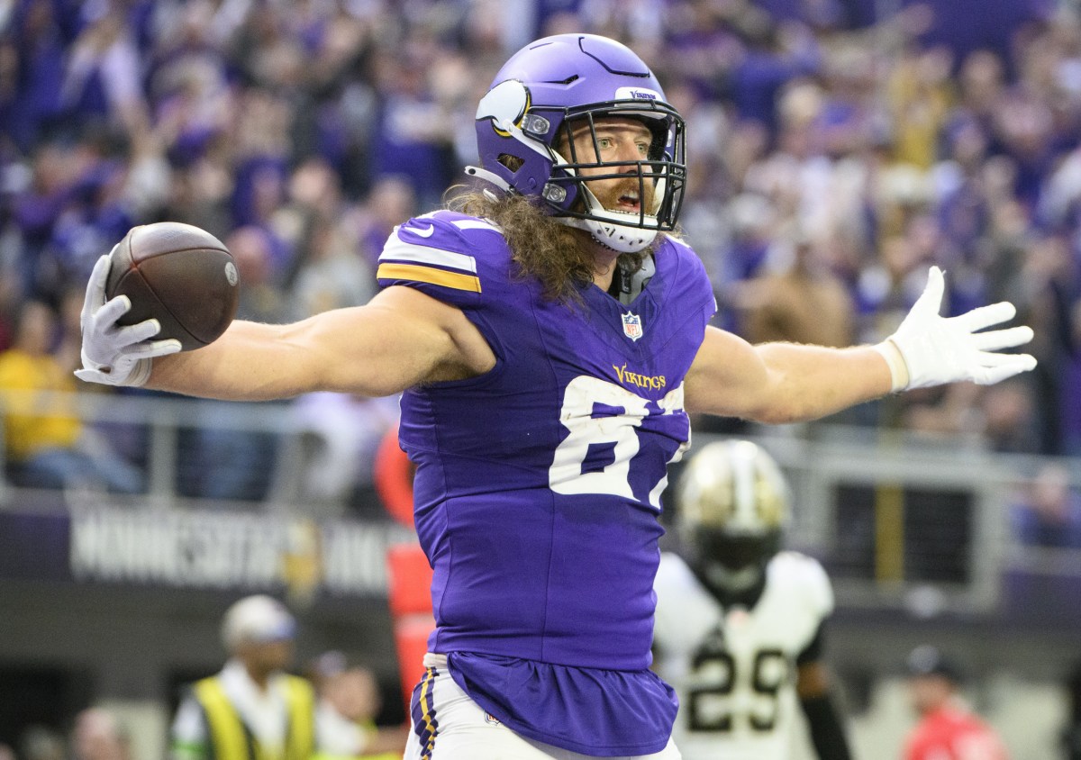 Vikings Opening Up Practice Window For Star Tight End - Newsweek