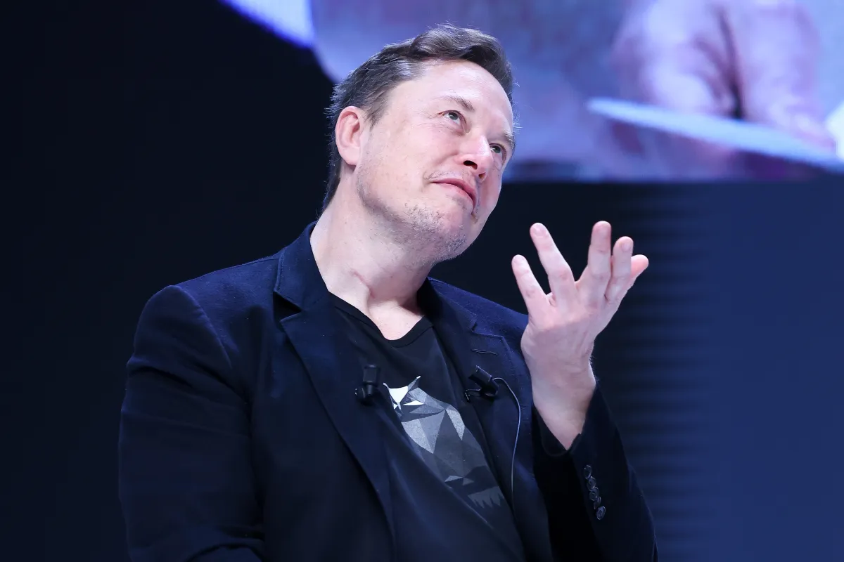 Elon Musk Issues Birth Rate Warning: ‘Mass Extinction’ - Newsweek