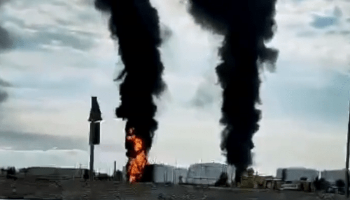 Explosions Rock Crimean Air Bases in Overnight Attack - Newsweek