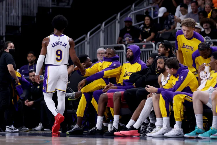 Lakers Unveil New 'Lake Show' City Edition Jerseys, Redesigned Court ...