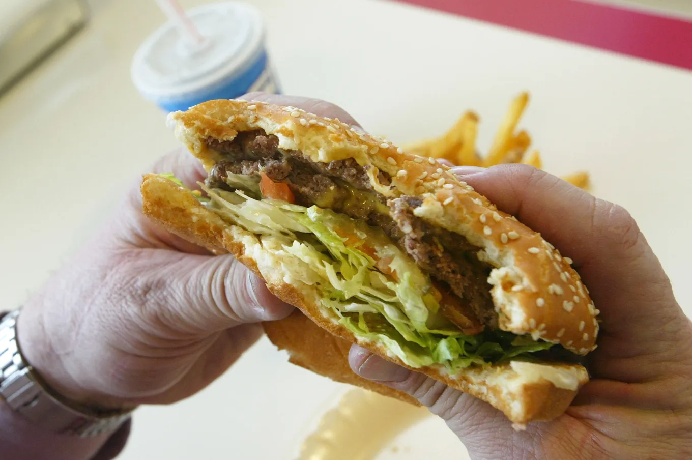 Cheeseburger Recall Issued As BrucePac Listeria Warning Widens - Newsweek