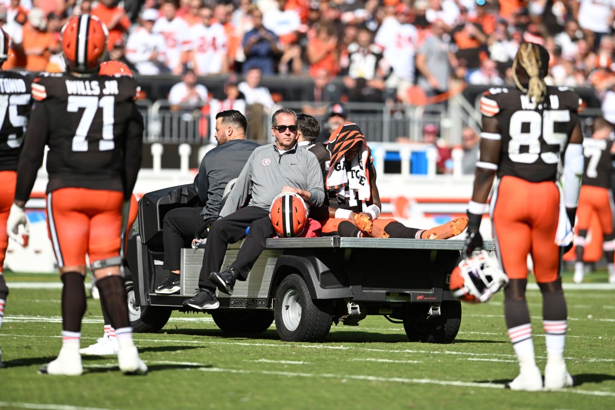Browns' Myles Garrett, Jameis Winston Slam Fans For Celebrating Deshaun ...