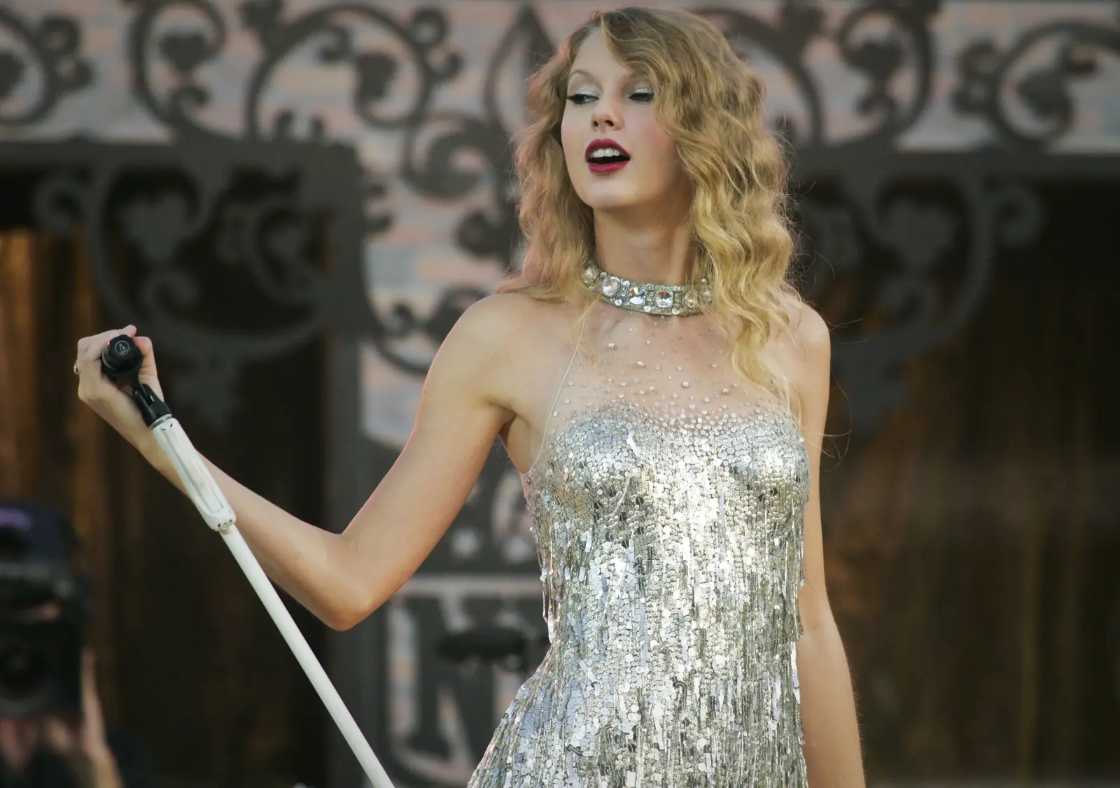 Every Time Taylor Swift Has Spoken Up About Political Issues - Newsweek