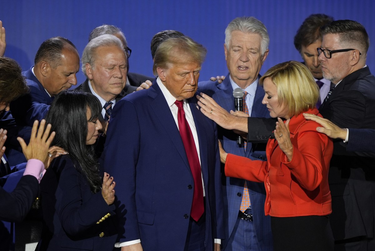 Group of Christian Leaders Praying Over Donald Trump Takes off Online ...