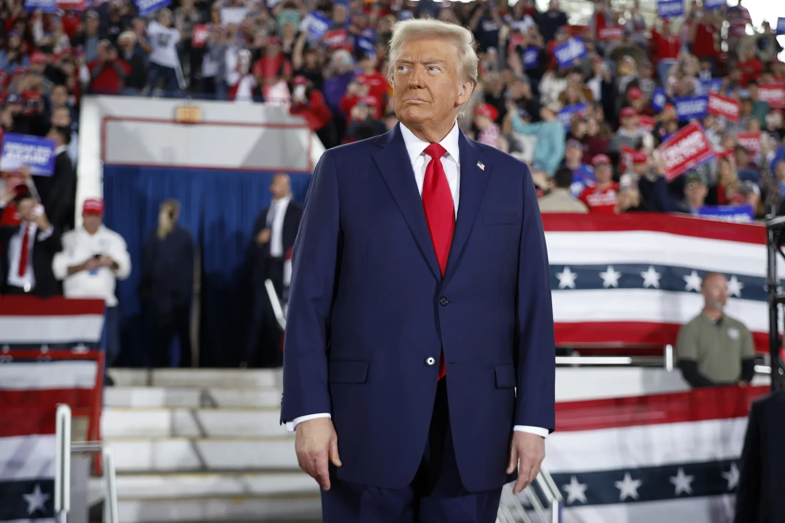 Donald Trump’s Betting Odds Rising 24 Hours Before Election Day - Newsweek
