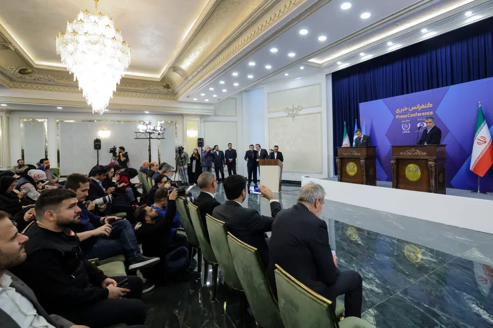 UN Nuclear Chief Issues Warning During Iran Visit - Newsweek