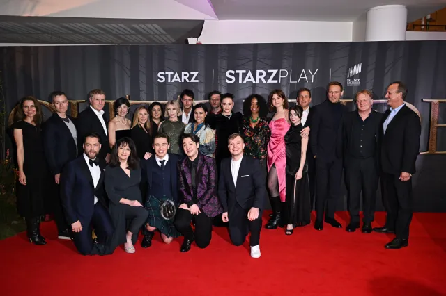 How to Watch All the Seasons of 'Outlander' - Newsweek