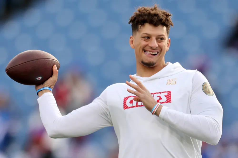 Chiefs' Patrick Mahomes Fined Excessive Amount for Unsportsmanlike ...