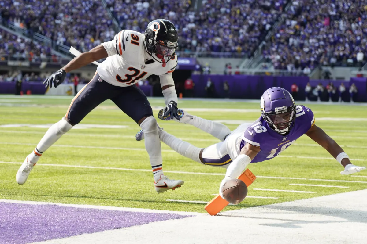 Vikings' Justin Jefferson Sends Two-Word Warning Ahead of Must-Win ...
