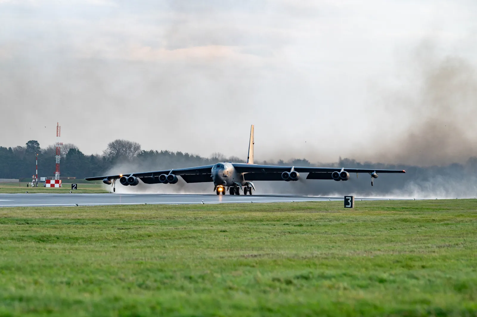 US B-52 Bombers Send NATO Warning to Russia - Newsweek