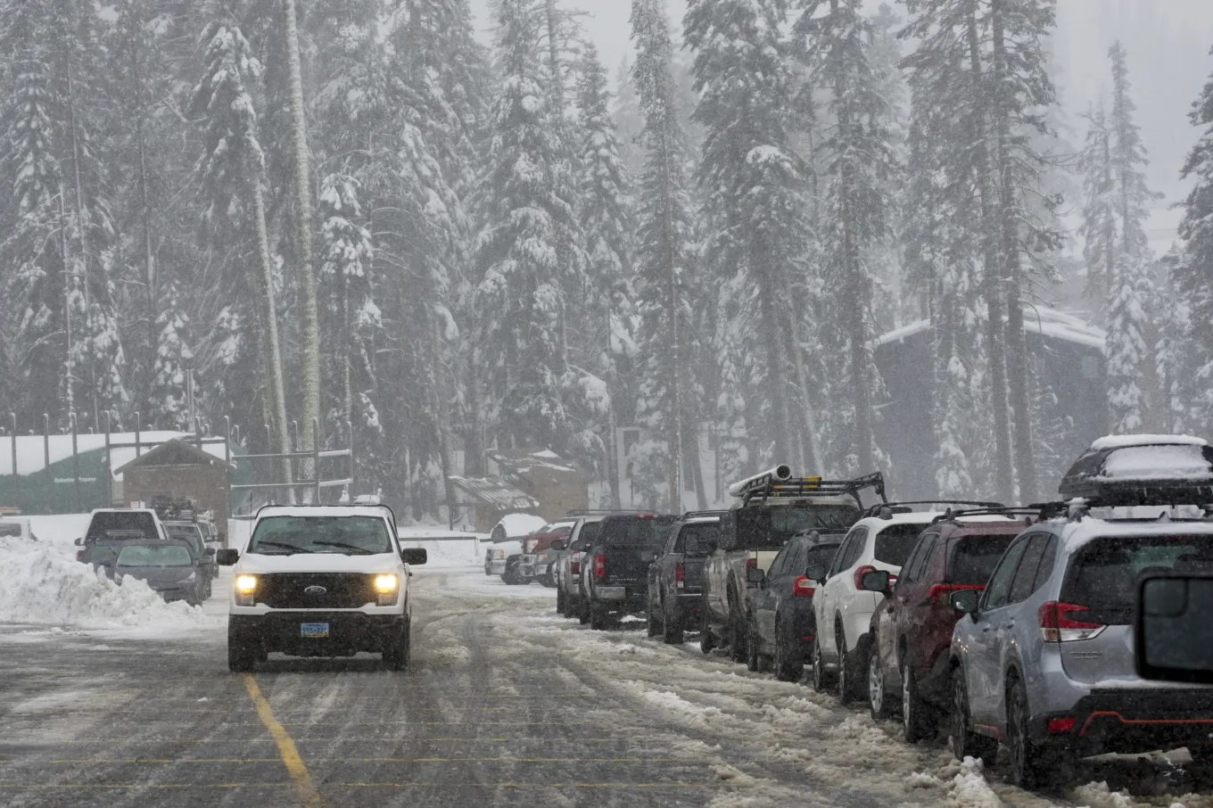 Winter Storm Map Shows Four States Facing Heavy Lake Effect Snow - Newsweek