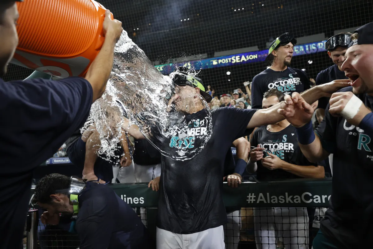 Cubs Sign Free Agent Left-Hander To $29 Million Contract - Newsweek