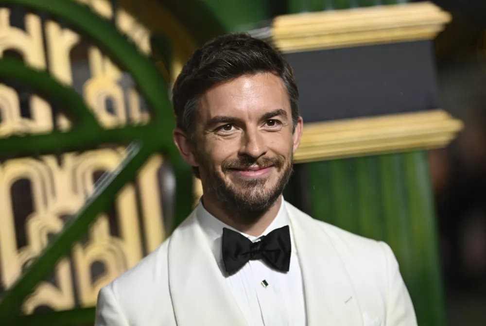 Strange Jonathan Bailey Story Goes Viral - Newsweek