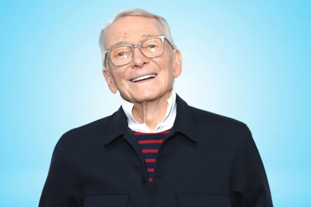 Celebrity Designer Bob Mackie Shares Health Update After Fall - Newsweek
