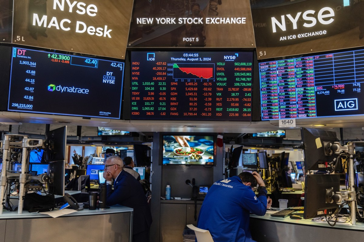 UnitedHealth Stock Plunges as Company Faces New Scrutiny After CEO ...