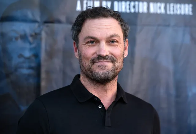 Brian Austin Green Has Bold Message For Machine Gun Kelly - Newsweek