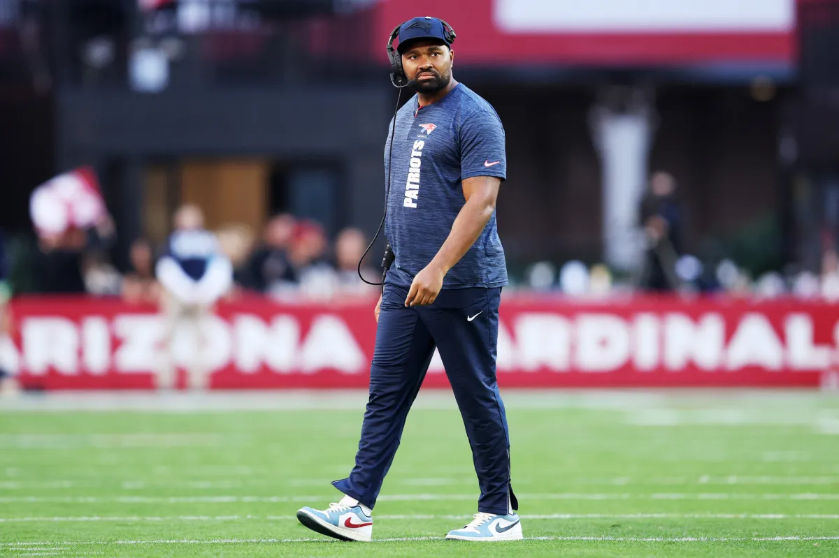 Patriots Coach Jerod Mayo on Hot Seat After Throwing OC Alex Van Pelt ...