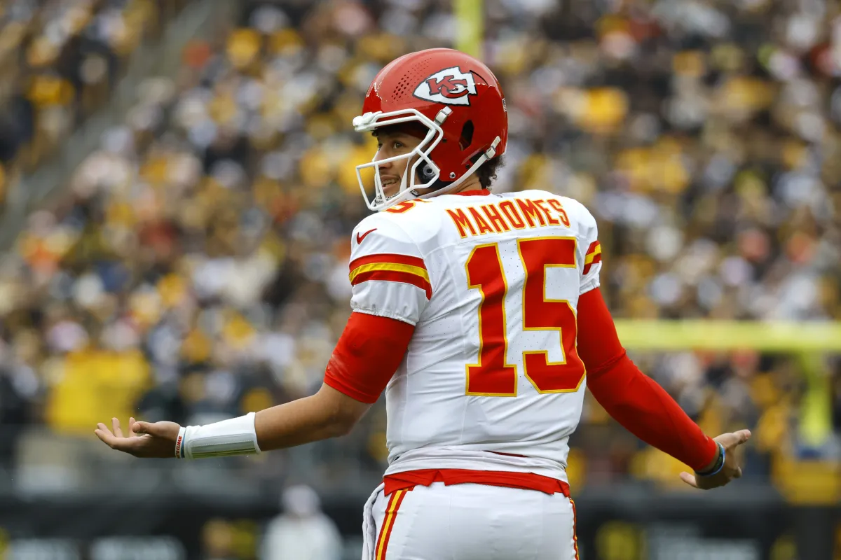 Chiefs Expected to Sit Patrick Mahomes/Starters in Week 18: Report ...