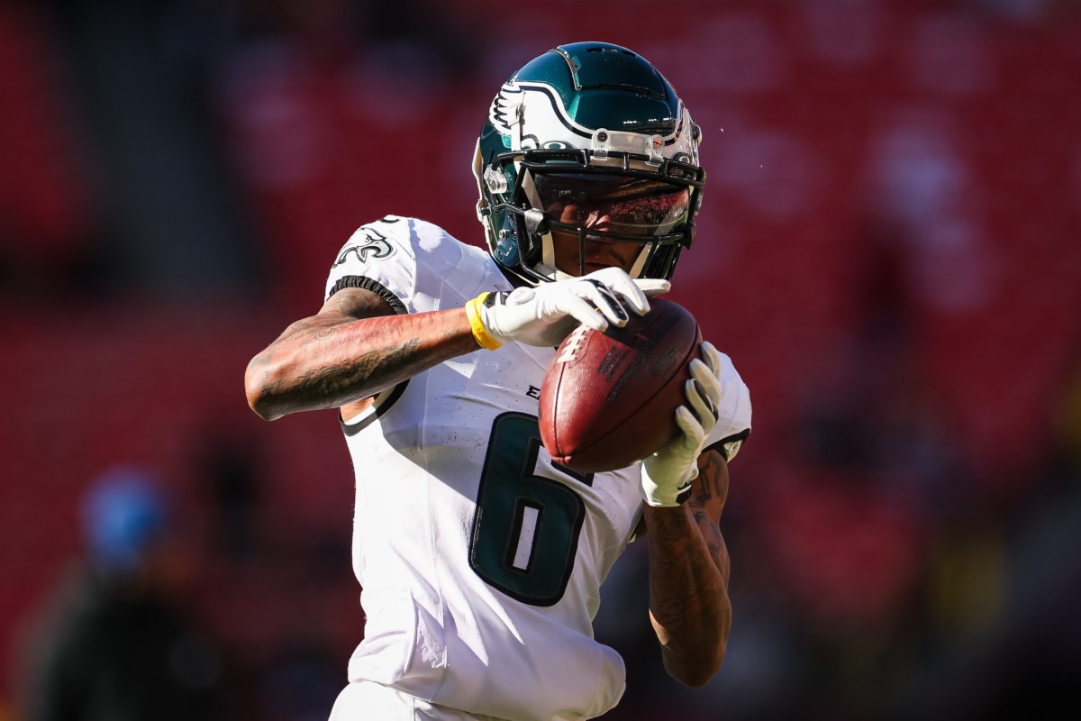 DeVonta Smith Reflects on 'Dagger' Super Bowl Touchdown - Newsweek