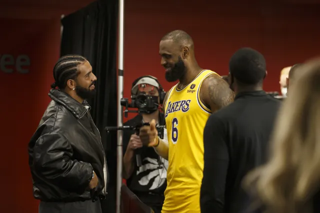 Is Drake Dissing Lakers' LeBron James in New Song? - Newsweek